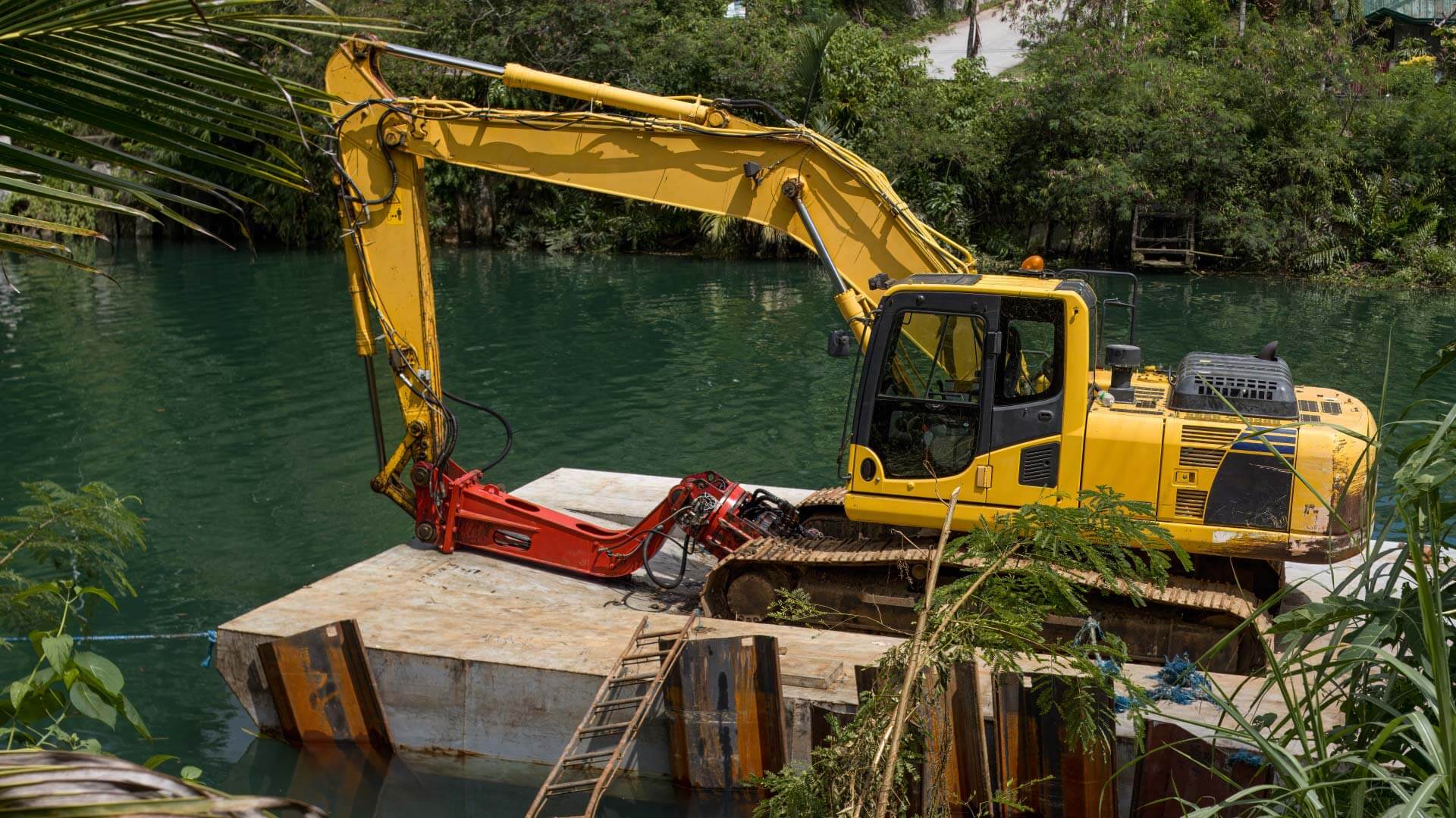Advantages of Mechanical Dredging in Shallow Water