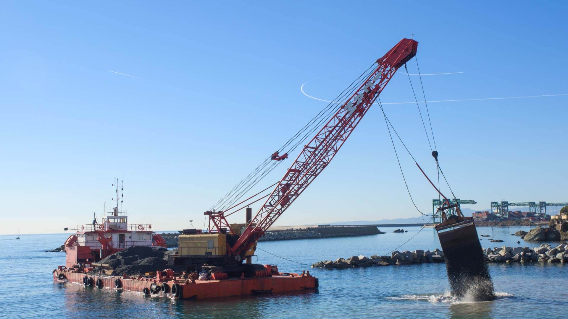 Advantages of Mechanical Dredging in Shallow Water