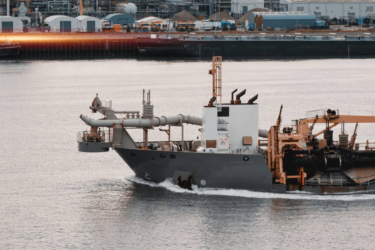 Hopper Dredger Operations: How They Work and Their Importance